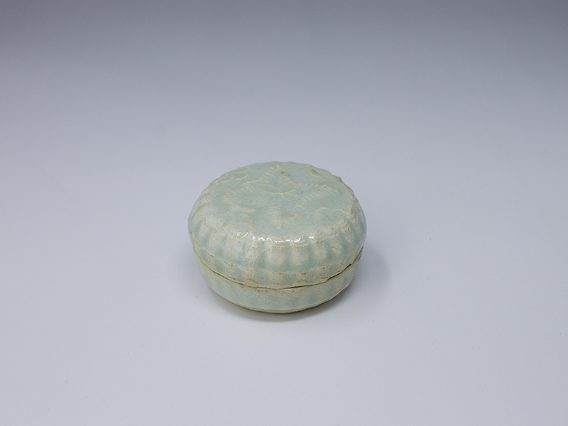 古美術 吉戸 - 南宋時代影青印花合子 | 古美術品専門サイト 古美術 吉戸 - 南宋時代影青印花合子 | 古美術品専門サイト